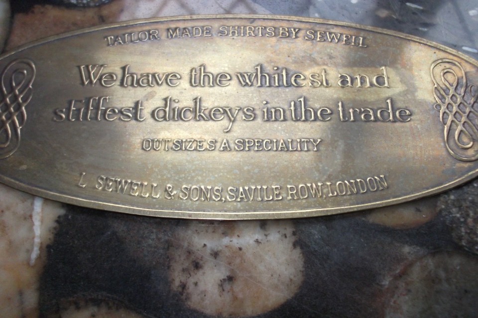 SEWELL +SON OVAL BRASS PLAQUE-WE HAVE THE WHITEST +STIFFEST DICKEYS IN ...