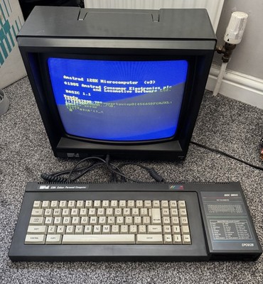 Amstrad CPC 6128 Colour Personal Computer With Amstrad CTM 644 Monitor ...