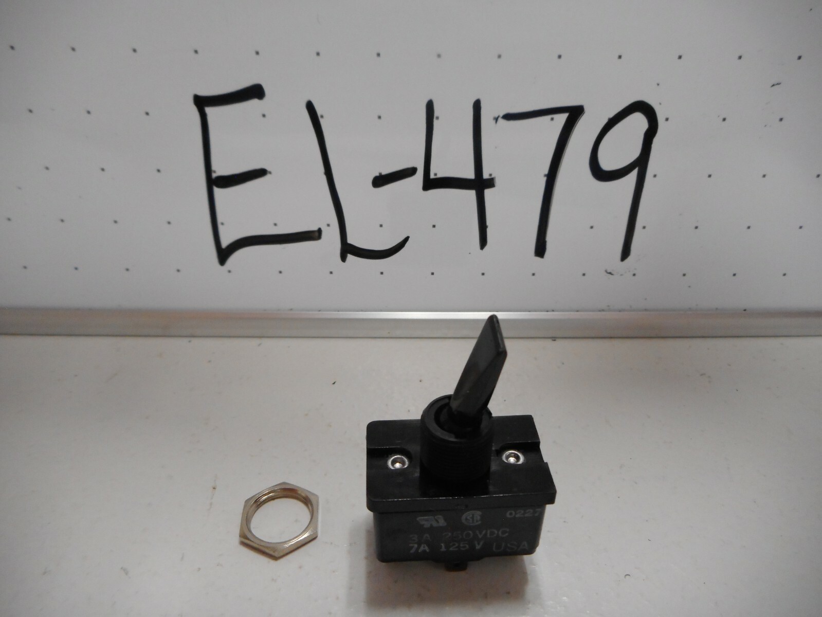 NOS 8373K127C EATON 81640 BAT TOGGLE SWITCH | eBay