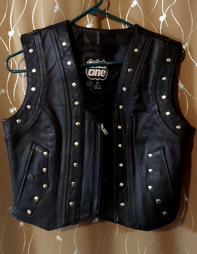 Highway One Women's Leather Vest With Metal Snaps, Zipper Size Medium ...