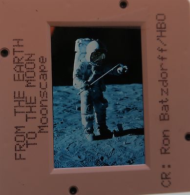 FROM THE EARTH TO THE MOON CAST TOM HANKS Dan Lauria Kevin Pollak HBO ...