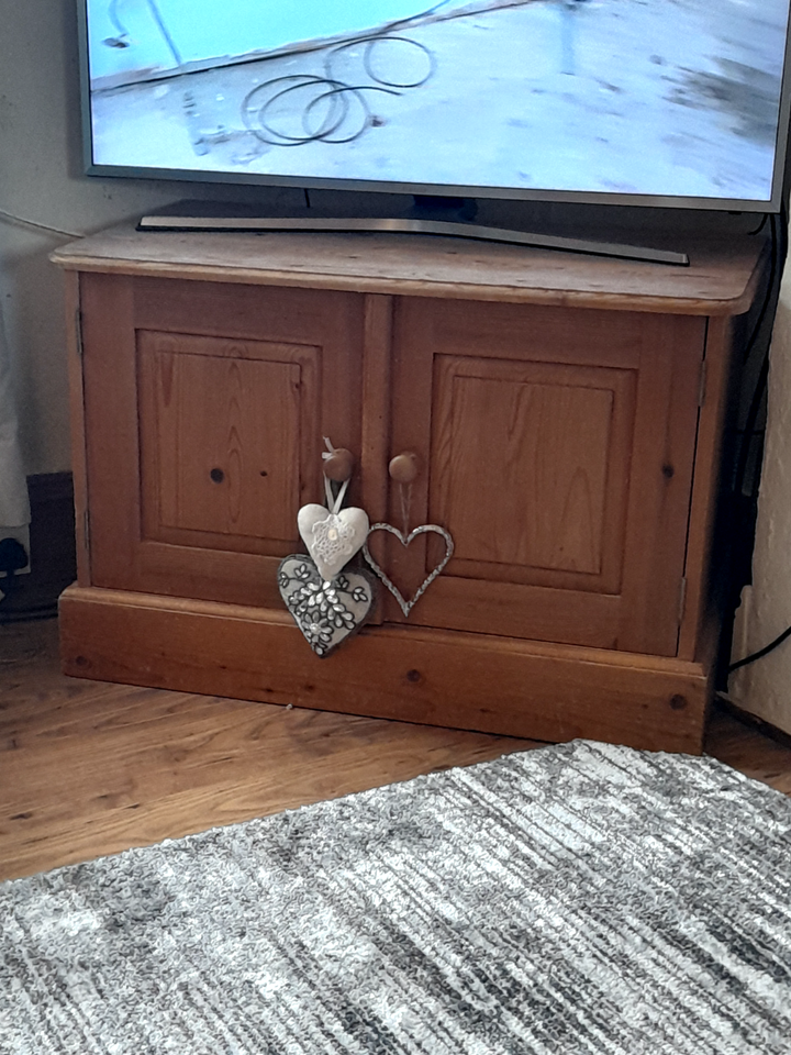 Vintage Solid Pine 2 Drawer CD Storage Television Unit Cabinet Dovetail ...