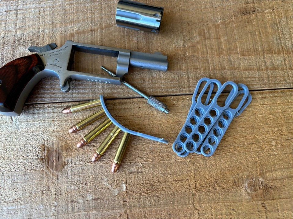 5 pack North American Arms 22 Magnum Speed Strip 5 round loader NEW ...