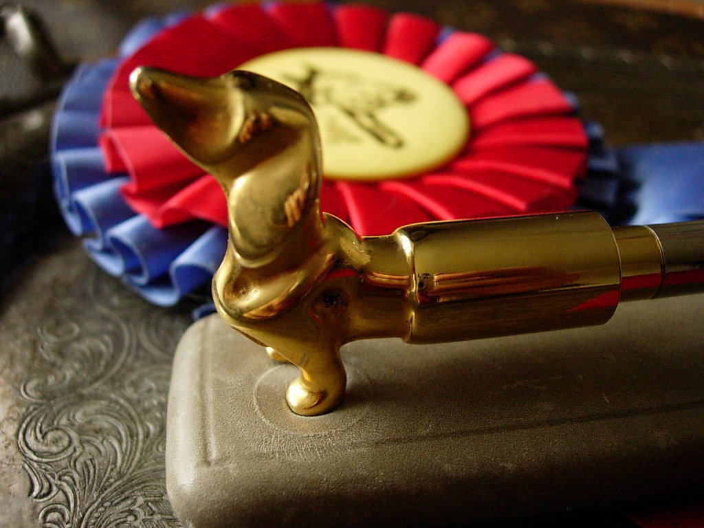 Ultra RARE Vintage GUCCI Gold/Silver DOG PEN and Holder Desk Accessory ...