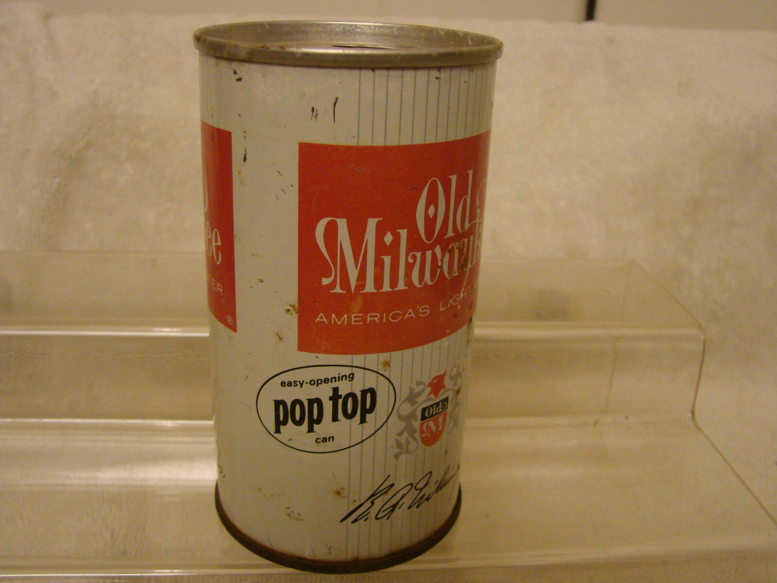 OLD MILWAUKEE 12 OZ. ZIP TAB BEER CAN POP TOP ON SIDE MILWAUKKE ...