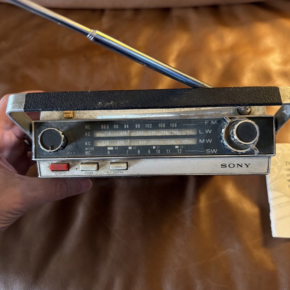 Sony 7F-74DL Vintage FM LW MW Solid State 4-Band Radio Works! | eBay