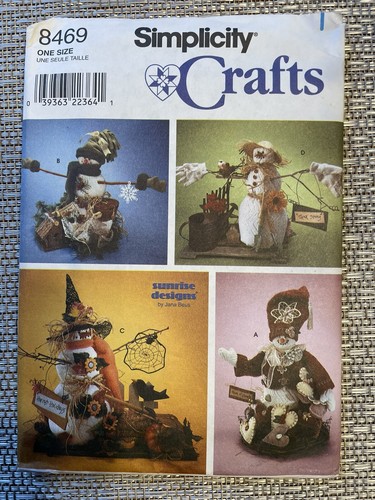 Simplicity 8469 Snowmen and Snowwomen Dolls 16" Holiday Décor Pattern ...