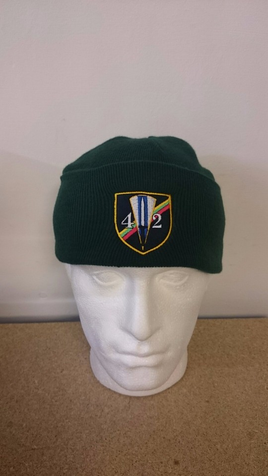 ROYAL MARINES COMMANDO UK SHIELD KNITTED HAT | eBay