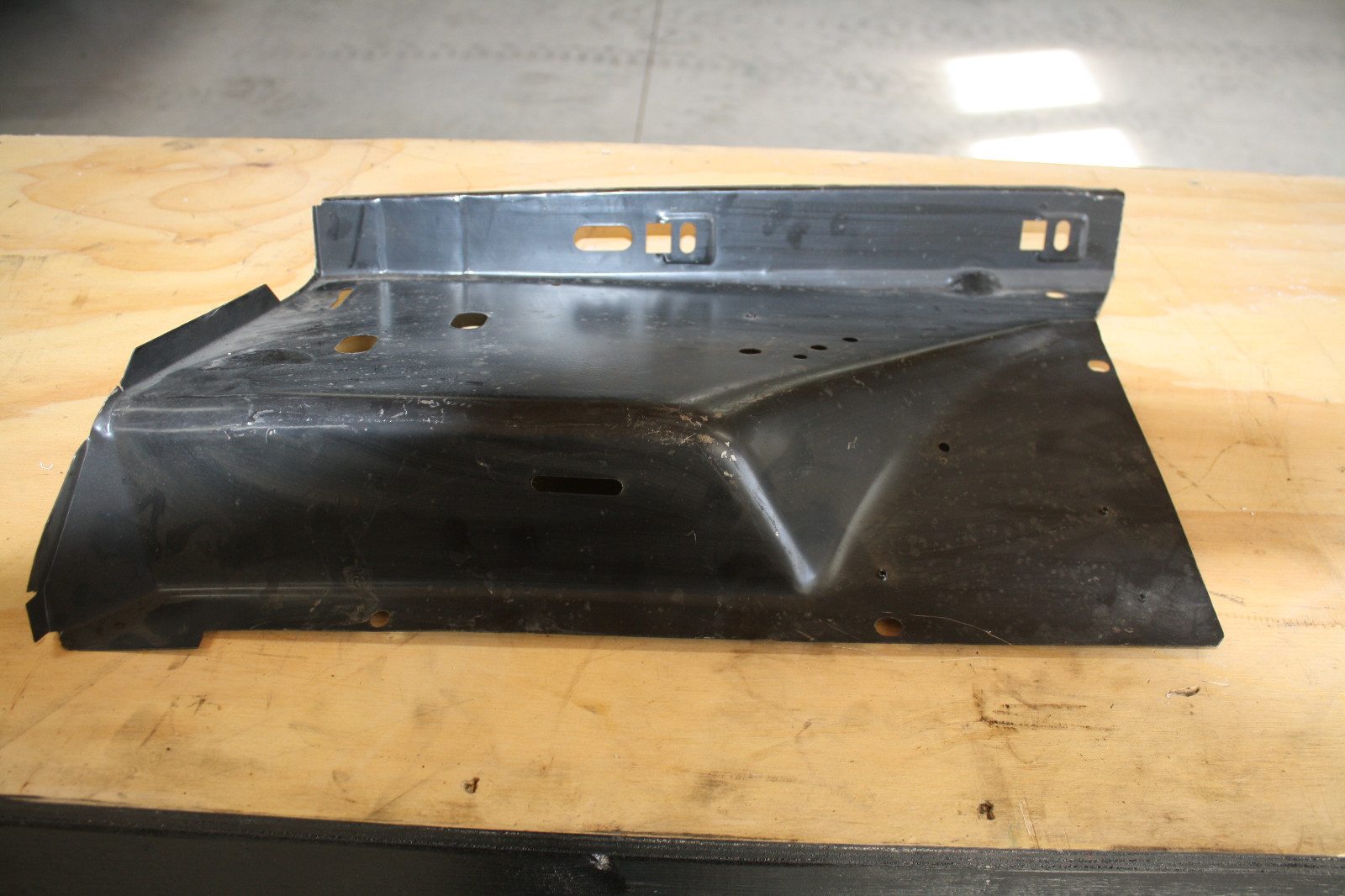 FORD NOS D8BZ-16055-B Battery Apron Some Mustang Capri Granada Fairmont ...