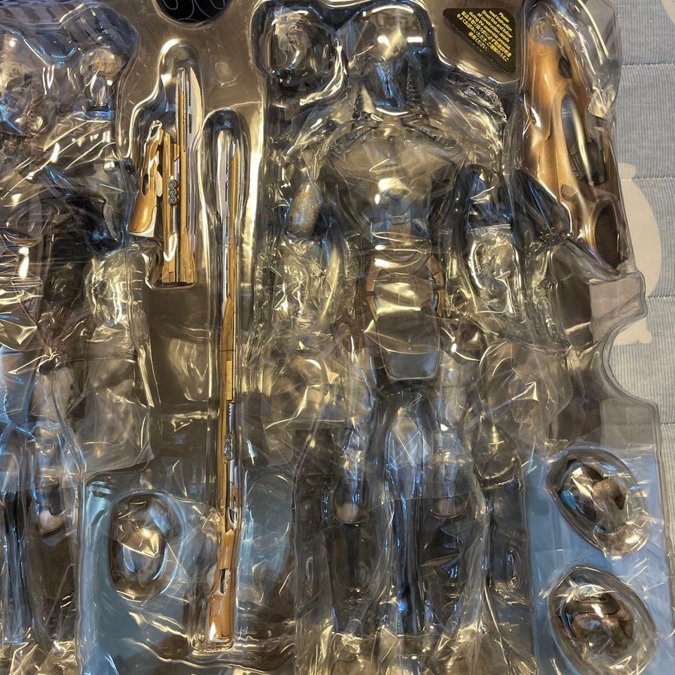 Hot Toys Movie Masterpiece Chitauri Set | eBay UK