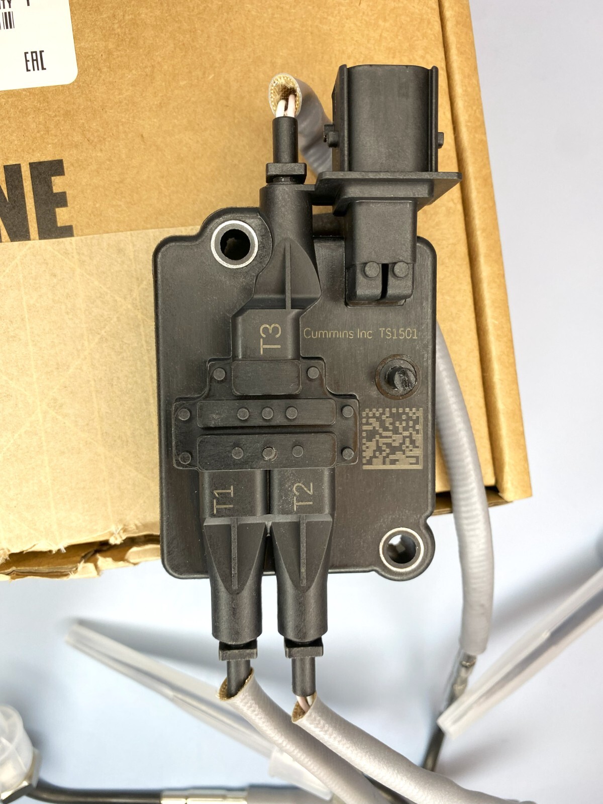 Genuine Cummins Temperature Sensor 5461615 | eBay