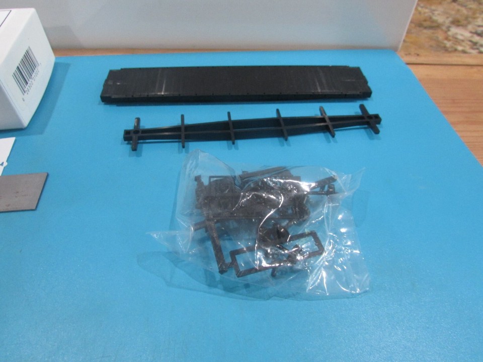 HO Scale 1000 Tichy Train Group Undecorated GSC 53' Flat Car Lot#1815 ...