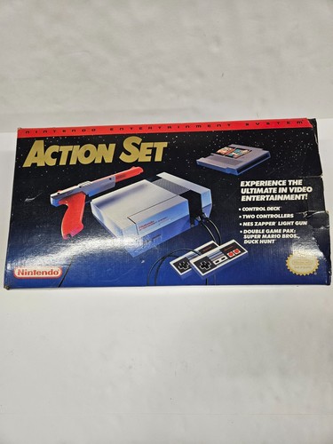 Original Nintendo NES Action Set Console w Box, Zapper, 2 Controllers ...