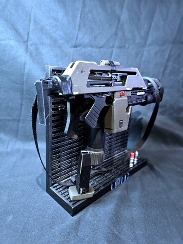 Aliens Ripley final battle Pulse Rifle/Flamethrower miniature model ...