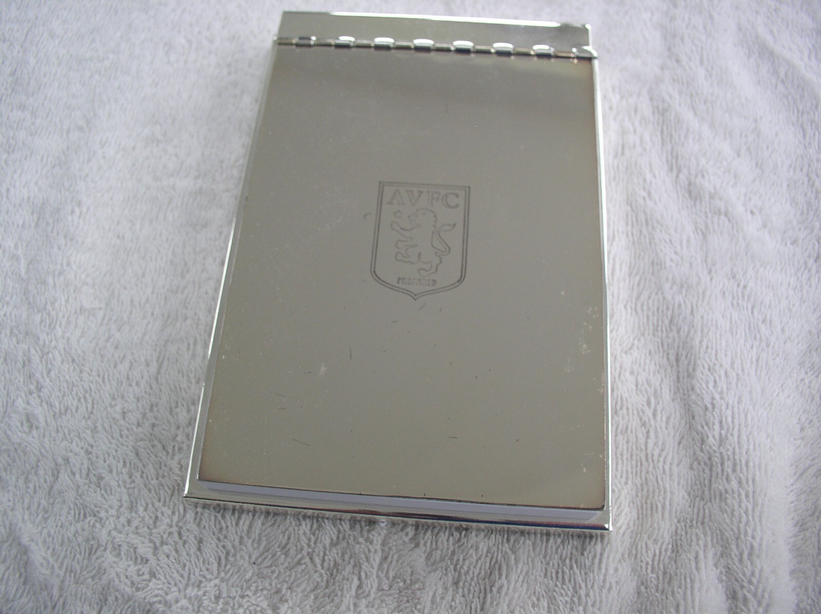 BIRTHDAY GIFT FOR THE ASTON VILLA FAN-AV DESKTOP NOTEPAD WITH CLUB LOGO ...
