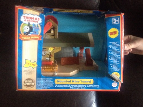 THOMAS THE TANK WOODEN HAUNTED MINE TUNNEL BNIB VERY RARE LEARNING ...