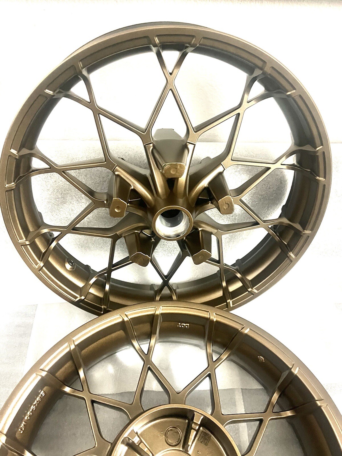 HARLEY 2023 TOURING PRODIGY Custom BRONZE Mag WHEELS RIMS Fork Legs OEM ...