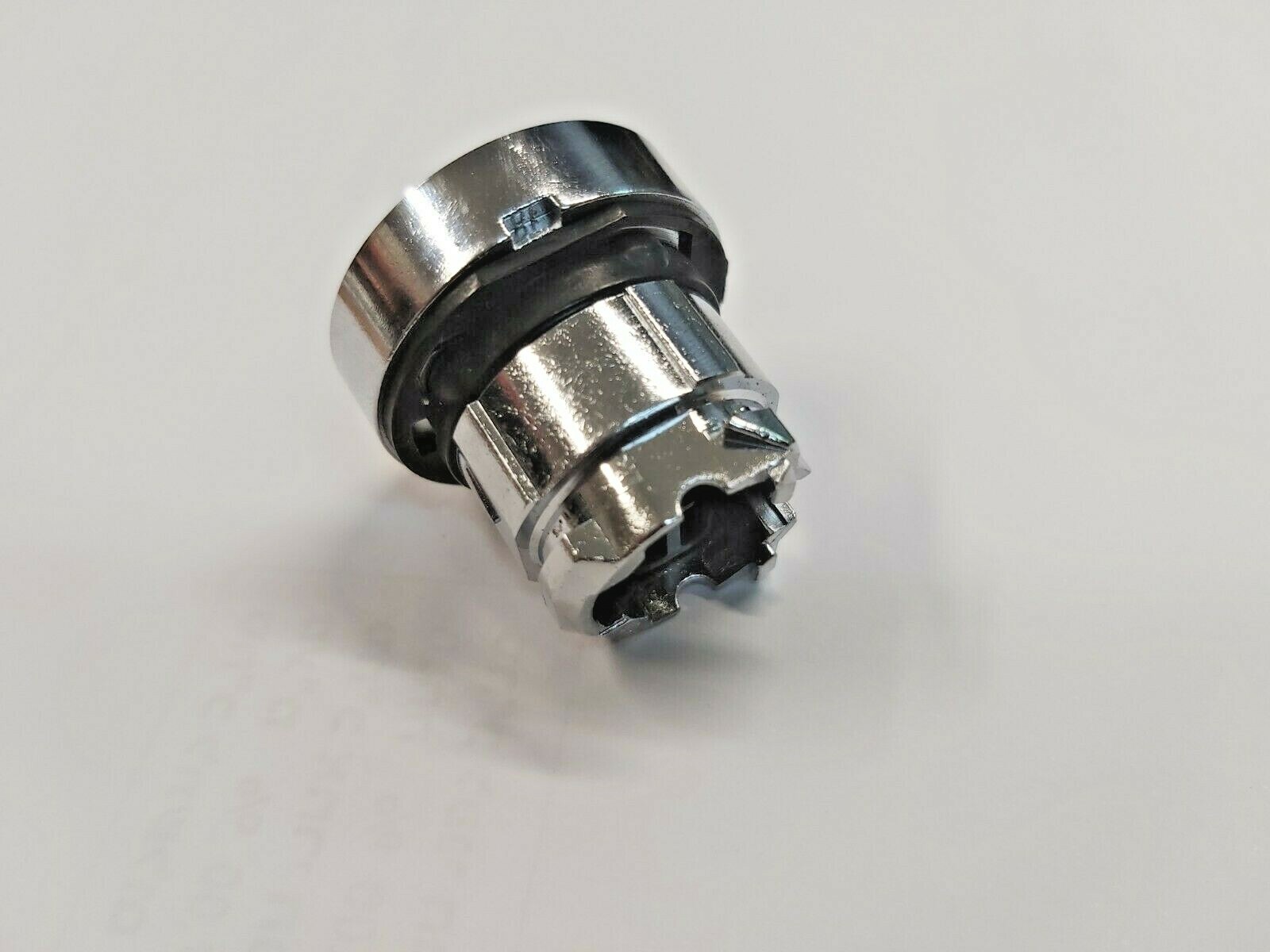 Lot of 6 pcs. Schneider ZB4BA3 Green Metal Pushbutton Head Ø22 Spring ...