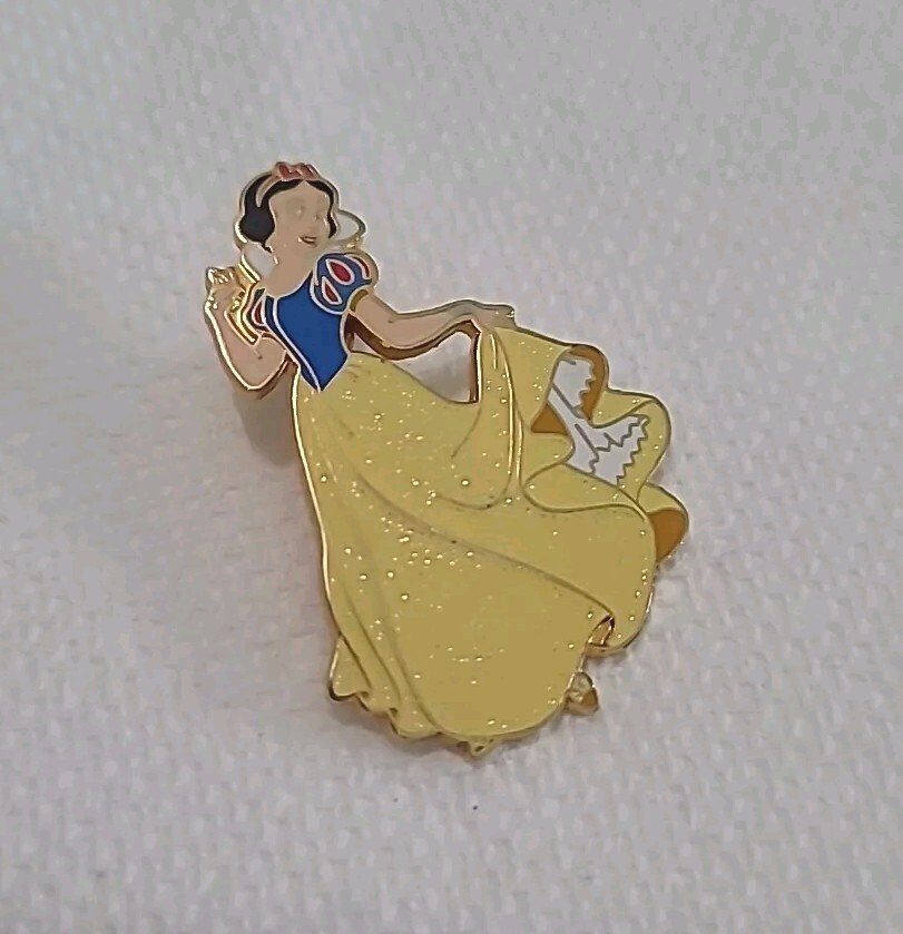 Vintage 2002 Disney Snow White Pin Sparkle Princess Official Trading ...
