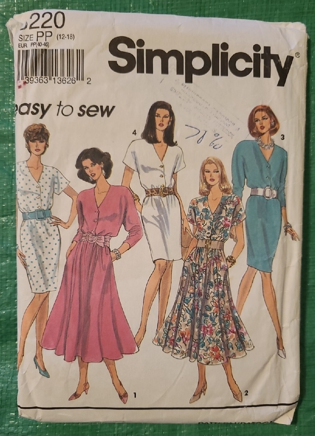 SIMPLICITY 8220 - sz 12-18, Ctg, Cut | eBay