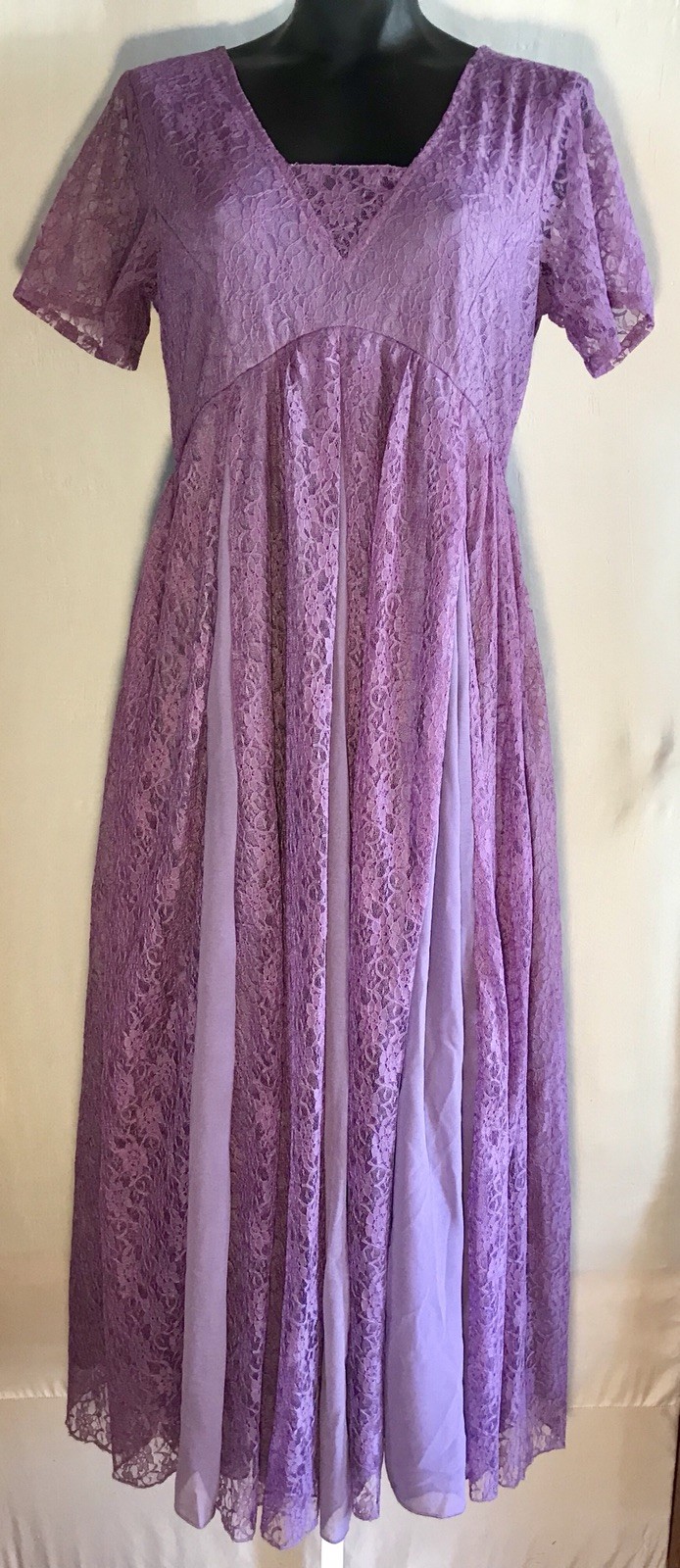 The Paragon Women's Purple Wisteria Elegant Lace polyester dress formal ...