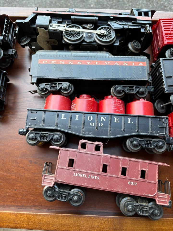 Lionel Postwar O Gauge 250 Steam Locomotive & Tender Freight Set ...