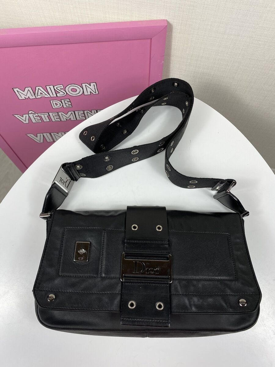 Christian Dior Black Street Chic Buckle Leather Crossbody Christian Dior Black Street Chic Buckle Leather Crossbody