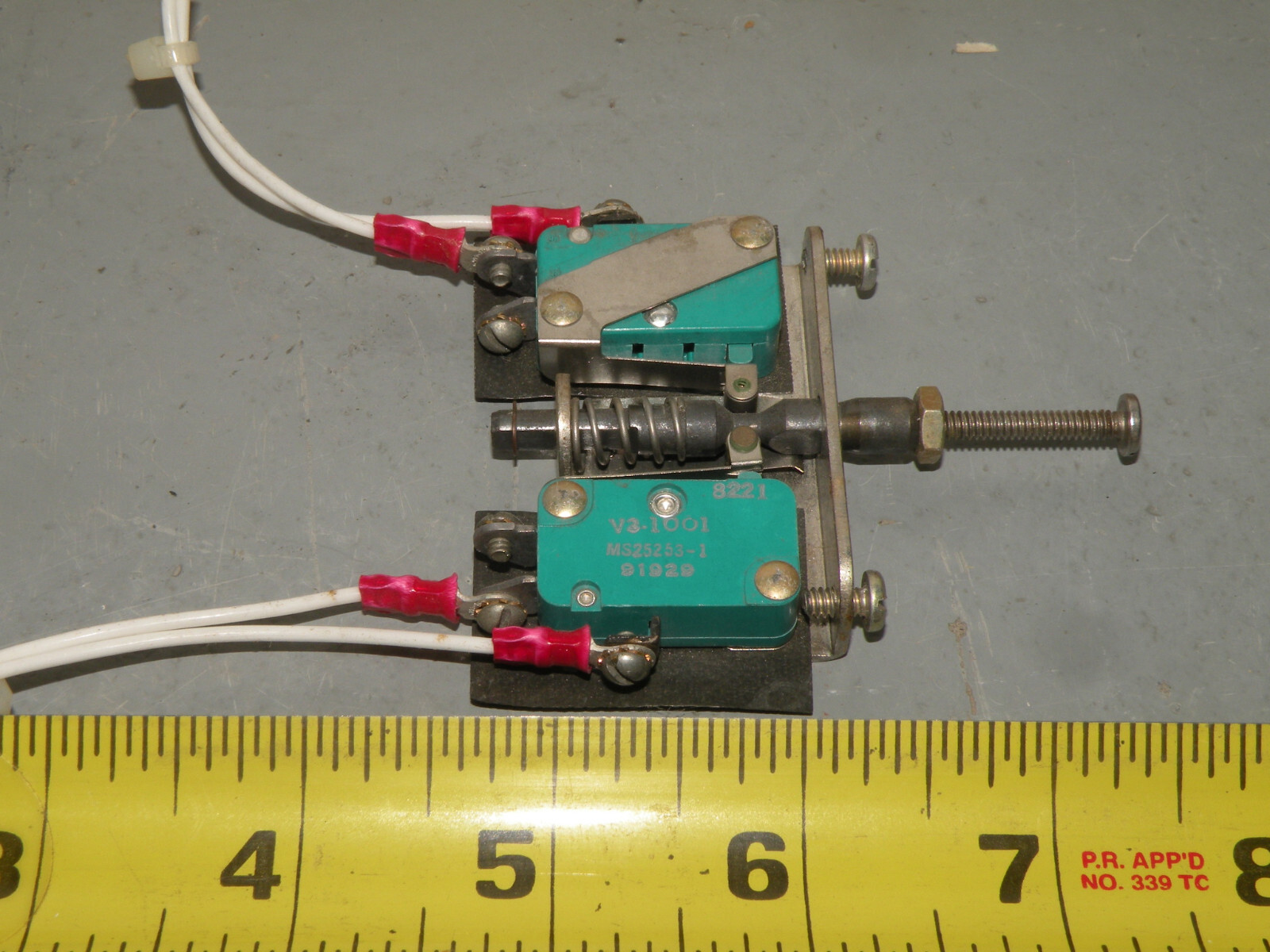 Honeywell MicroSwitch MS16106-2 Door Switch Rod, DPST 15A 250VAC | eBay