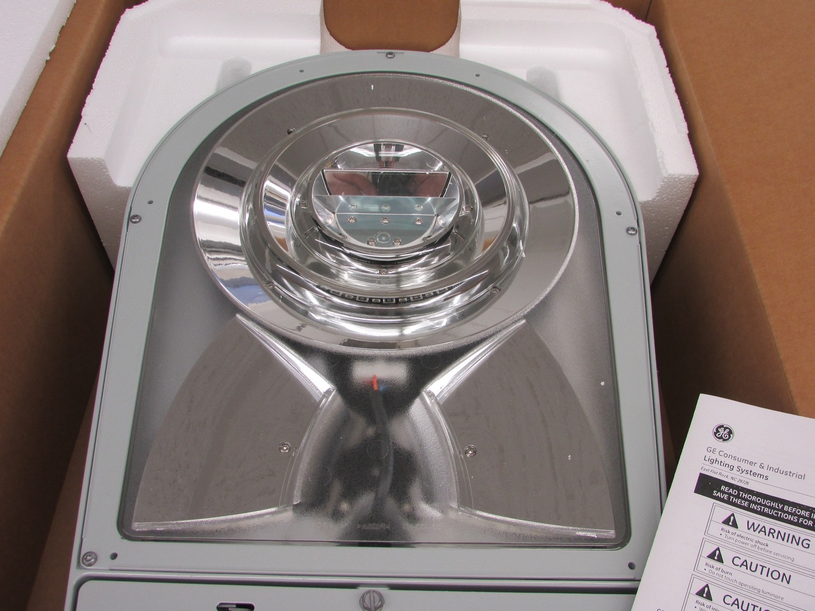 GE EVOLVE LUMINAIRE LED SERIES (R150) ROADWAY MEDIUM, 80W, GRAY ...