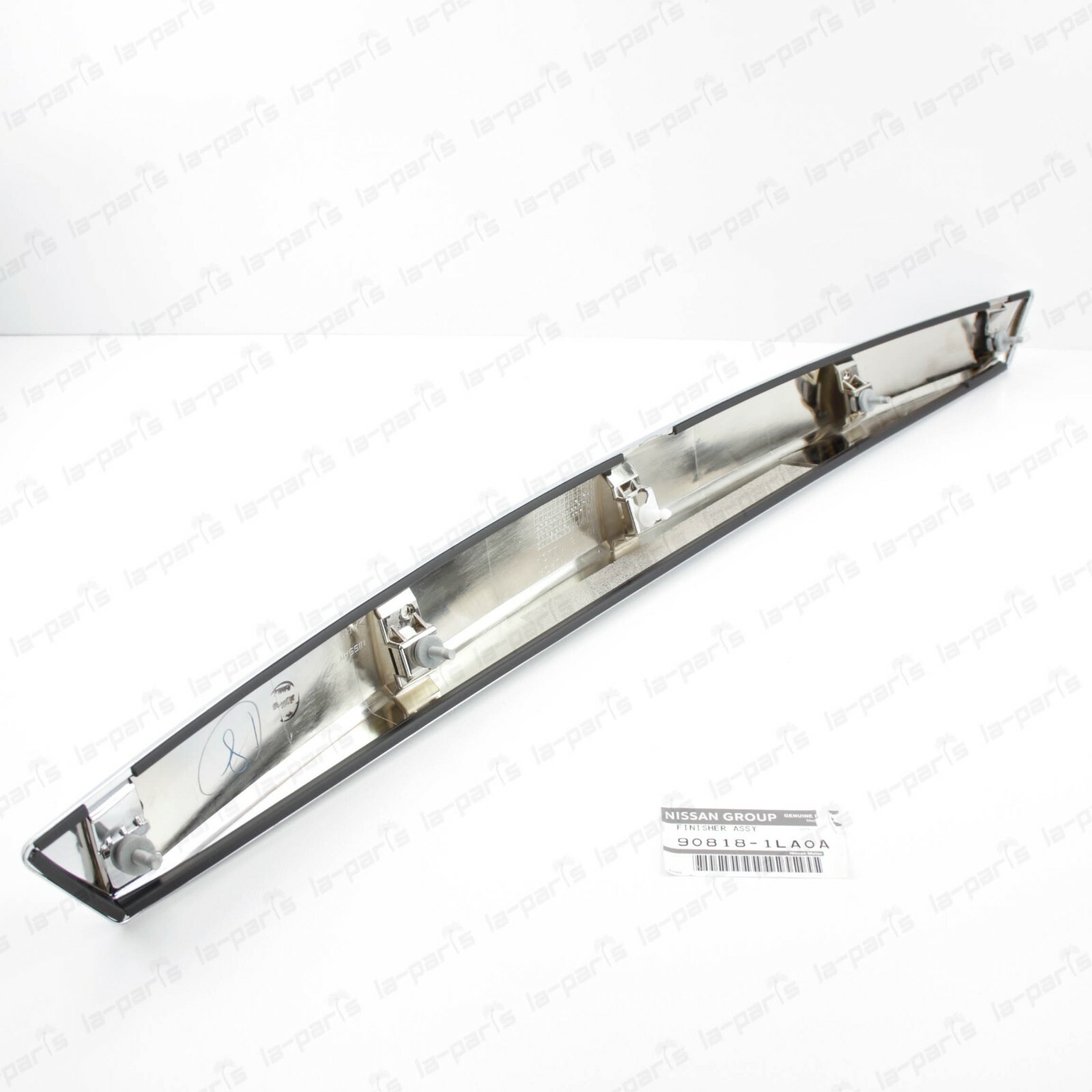 GENUINE INFINITI QX56 QX80 REAR BACK DOOR CHROME MOULDING TRIM 90818 ...