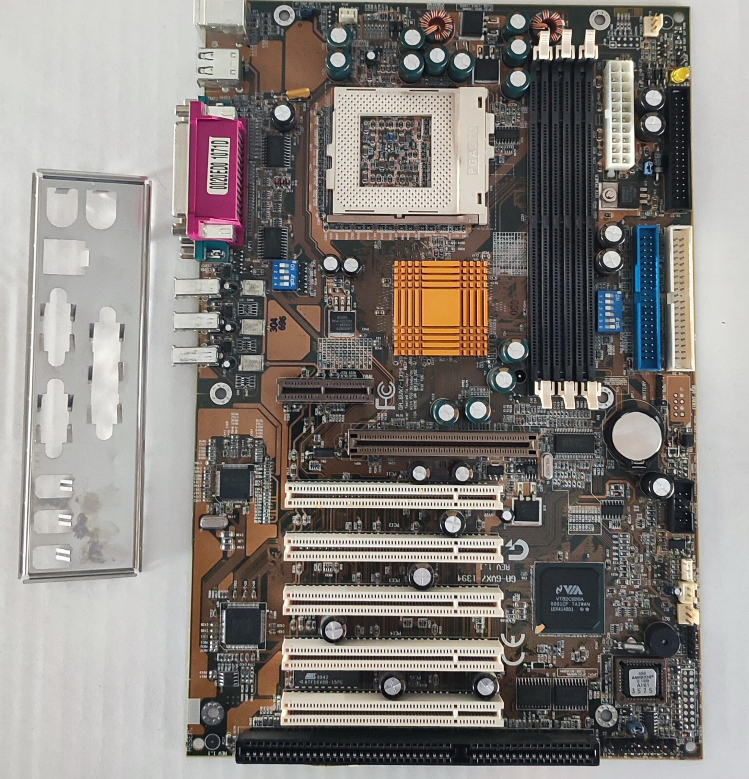 Gigabyte GA-6VX7-1394 Socket370 VIA Apollo Pro 133A + I/O Shield | eBay