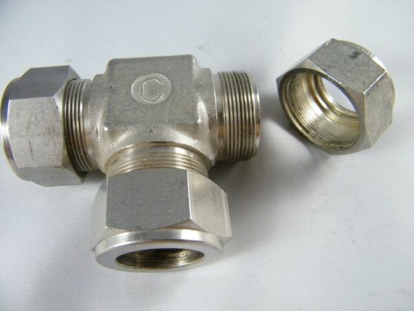Swagelok Tube Fitting Union Tee - Stainless Steel, 1" for sale online ...