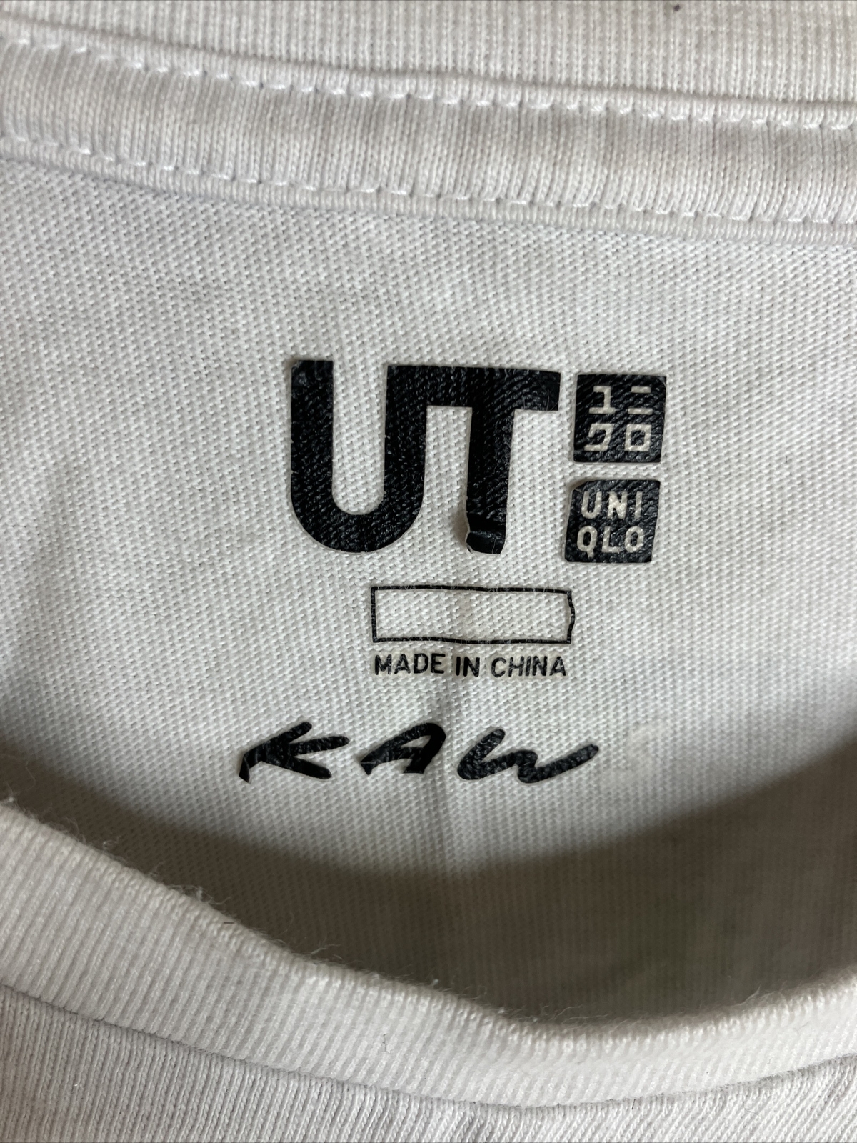 Kaws x Uniqlo White Letter Tag t shirt Limited Mens L - Authentic ...