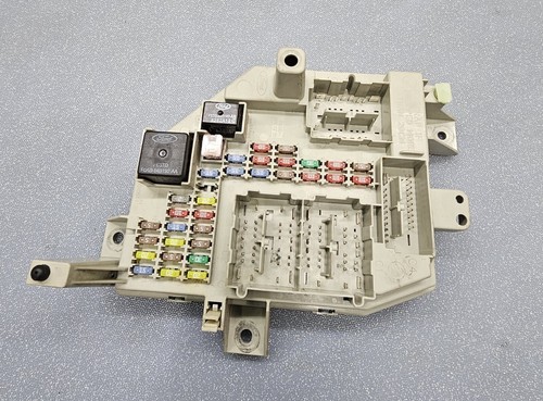 04-06 2004-2006 Ford Ranger Fuse Box Multifunction Relay Control Module ...