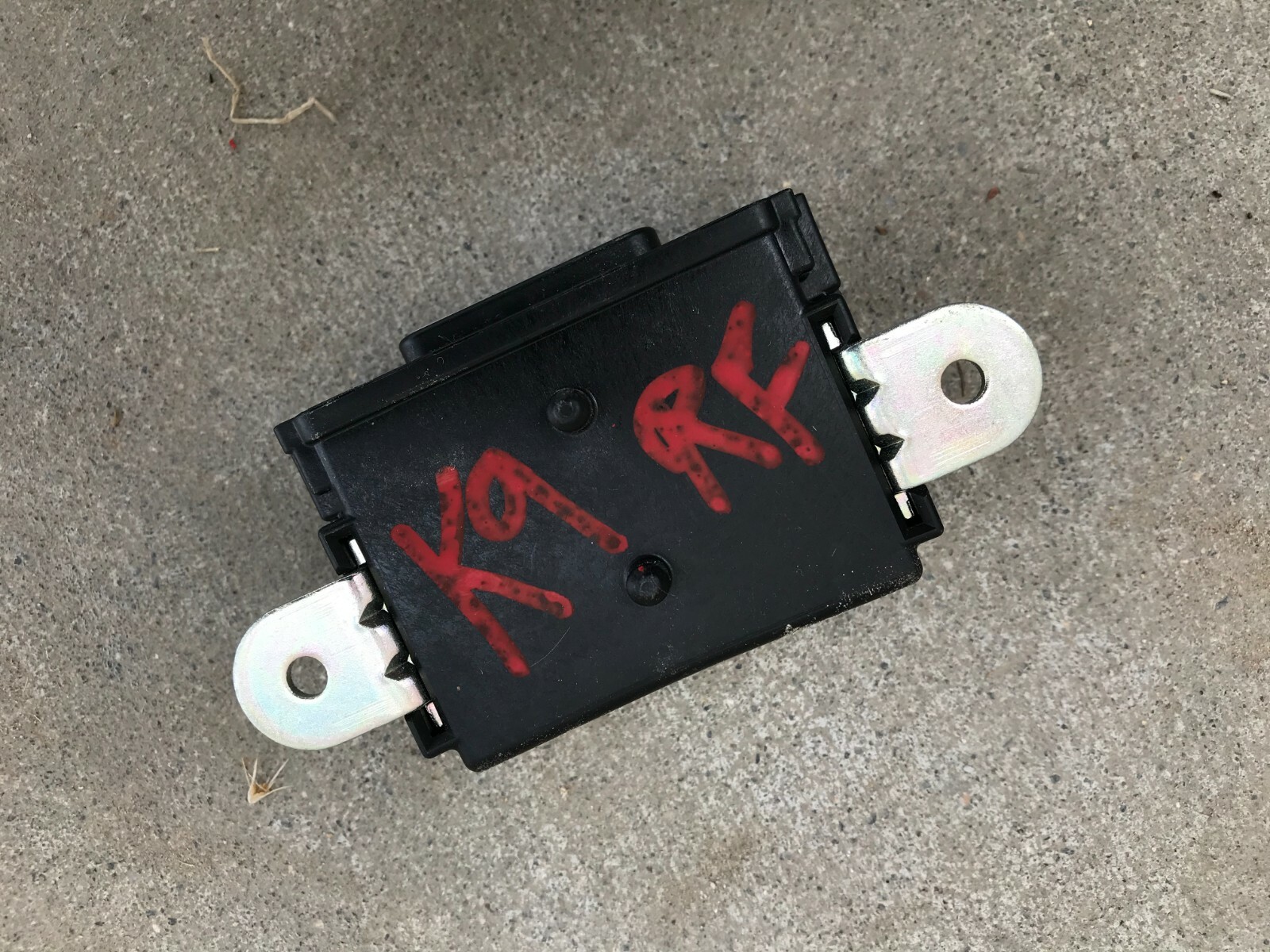 2015 2016 2017 KIA K900 Right Front Passenger Door Control Module OEM ...