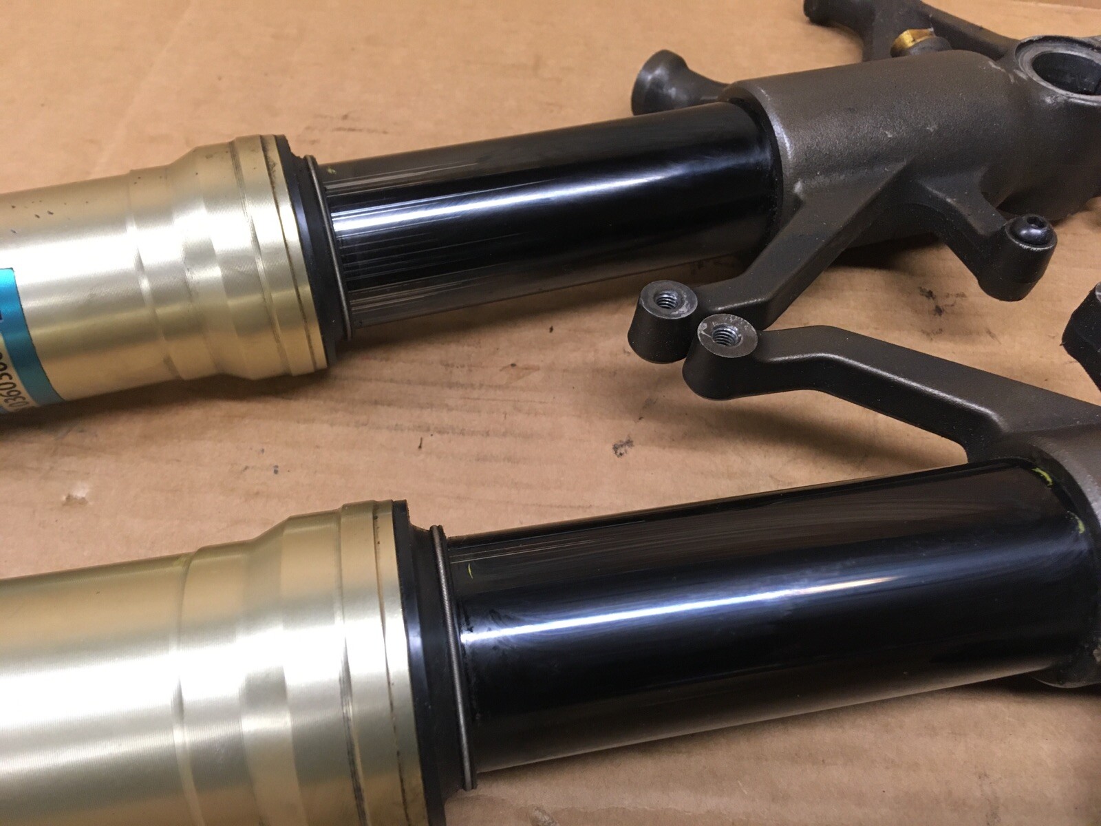 2006-2007 Kawasaki Ninja ZX10R Ninja Front forks, suspension fork tubes ...