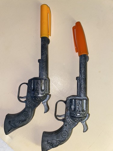 (2) VINTAGE HUBLEY 1950'S DIECAST TEX WESTERN TOY CAP GUN BULL'S HEAD ...