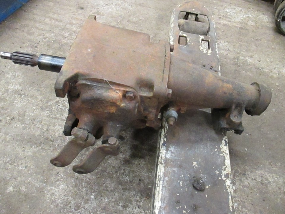 CHEVROLET 235 STRAIGHT SIX 3 SPEED GEARBOX TRANSMISSION | eBay UK