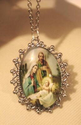 Lacy Rimmed Silvertn Nativity Creche Holy Family Cameo Medal Pendant ...