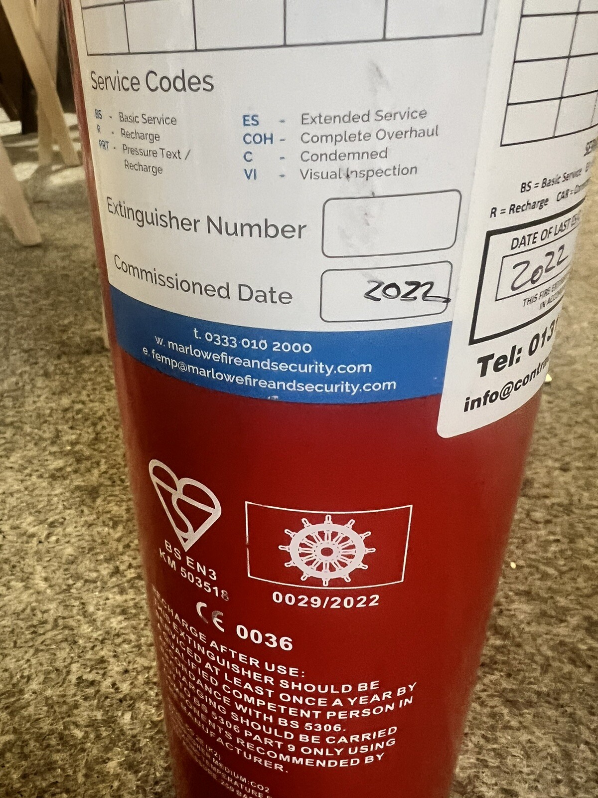 COMMANDER CO2 2kg Fire Extinguisher - Red JOB LOT 25 OFF 730490987665 ...