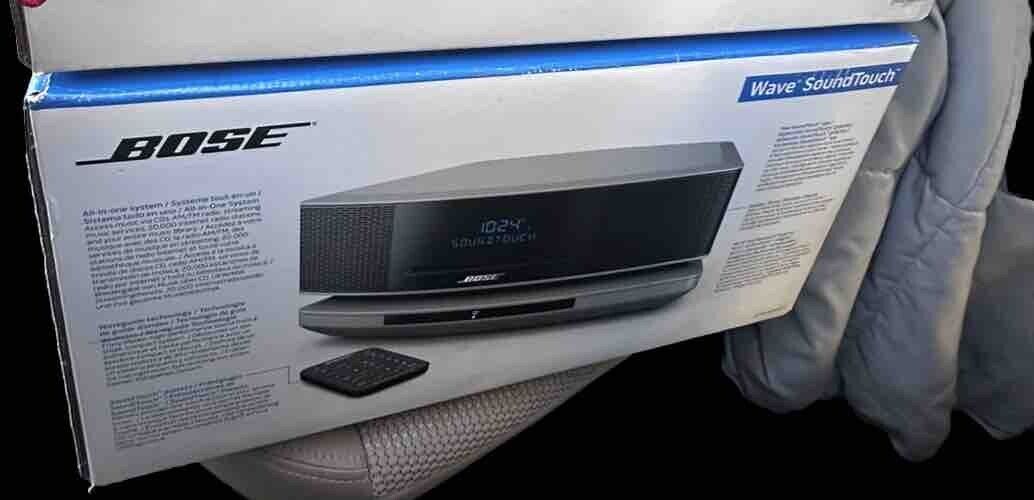 NEW SEALED Bose Wave SoundTouch System IV AM/FM CD Player NEW SEALED Bose Wave SoundTouch System IV AM/FM CD Player