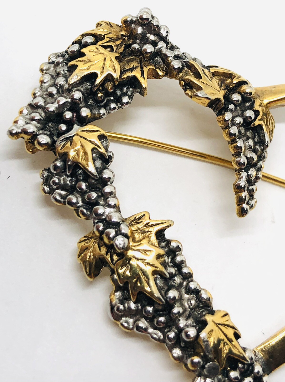 VALENTINE DARLENE PIN BROOCH HEART GRAPES VINTAGE | eBay