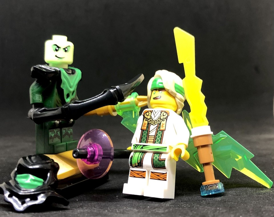 NINJAGO NINJA LLOYD © GENUINE + MORRO The GREEN EVIL | eBay