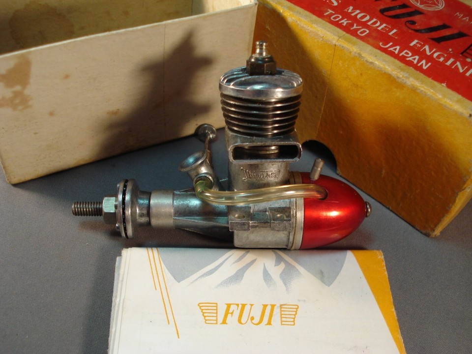 NEW OLD STOCK FUJI .099 MENASCO RC AIRPLANE ENGINE | eBay