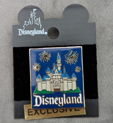 Disneyland 1998 Attraction Series Sleeping Beauty Castle & Fireworks ...