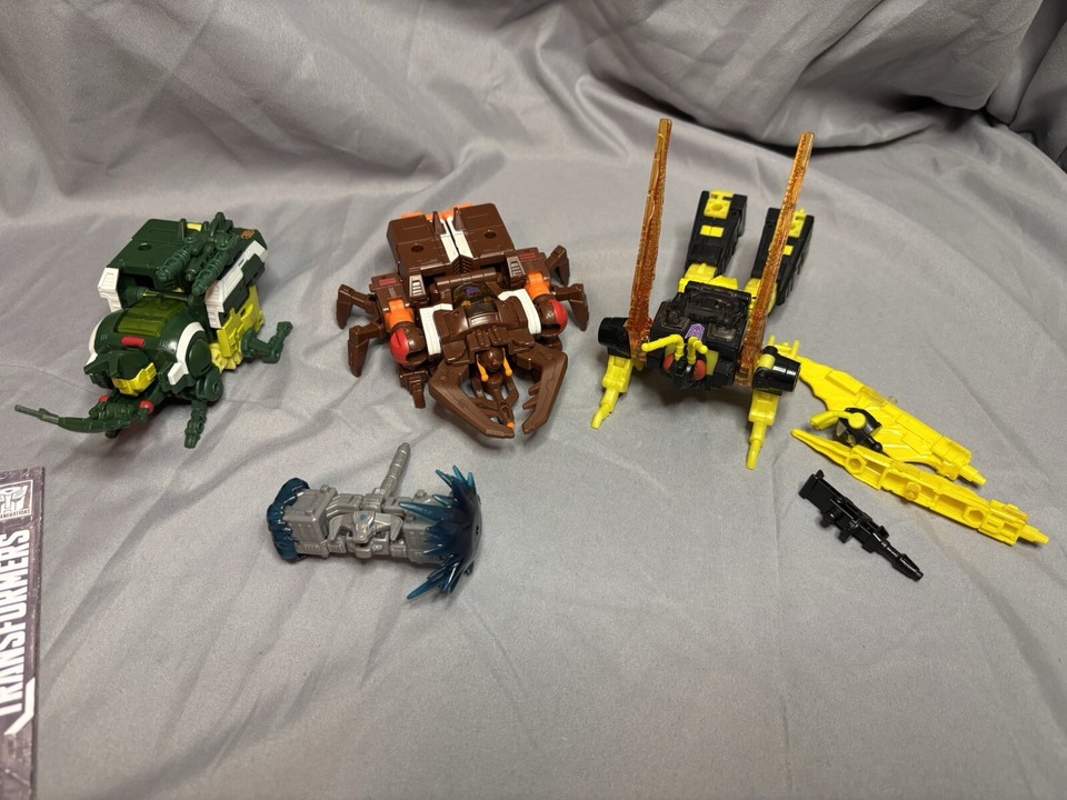 Transformers Legacy Deluxe Insecticons Ransack Barrage Chopshop | eBay