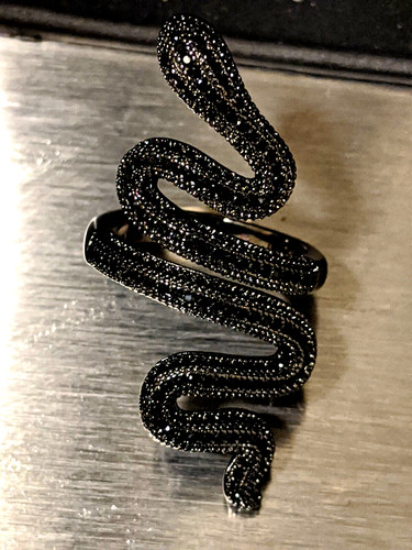 taylor swift black snake - Gem