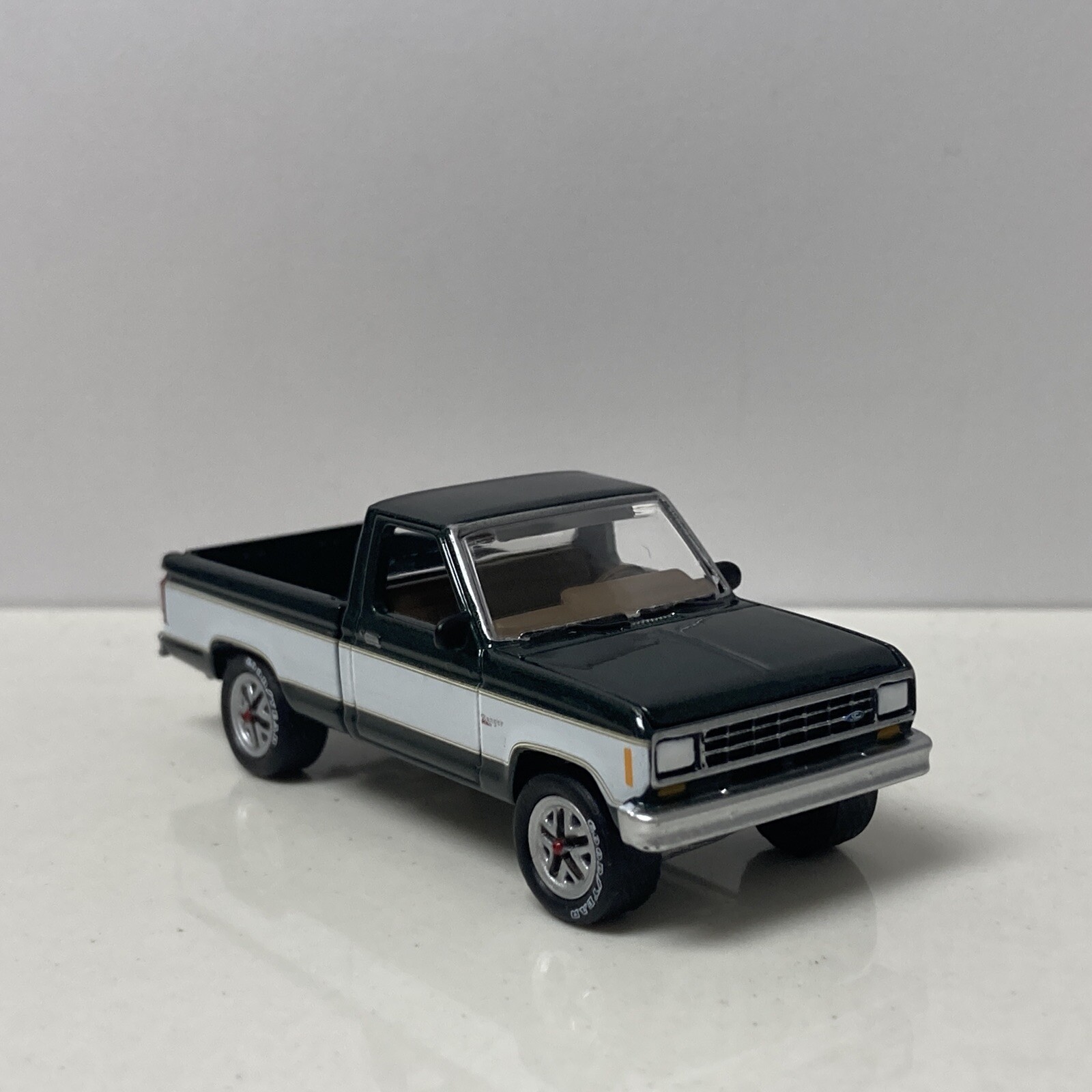 1983 83 Ford Ranger XL Collectible 1/64 Scale Diecast Diorama Model | eBay