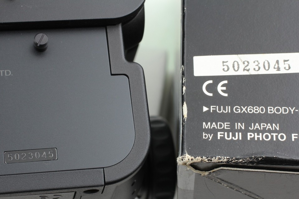 [Unused in Box] Fuji Fujifilm GX680 III 6x8 Medium Format Film Camera ...