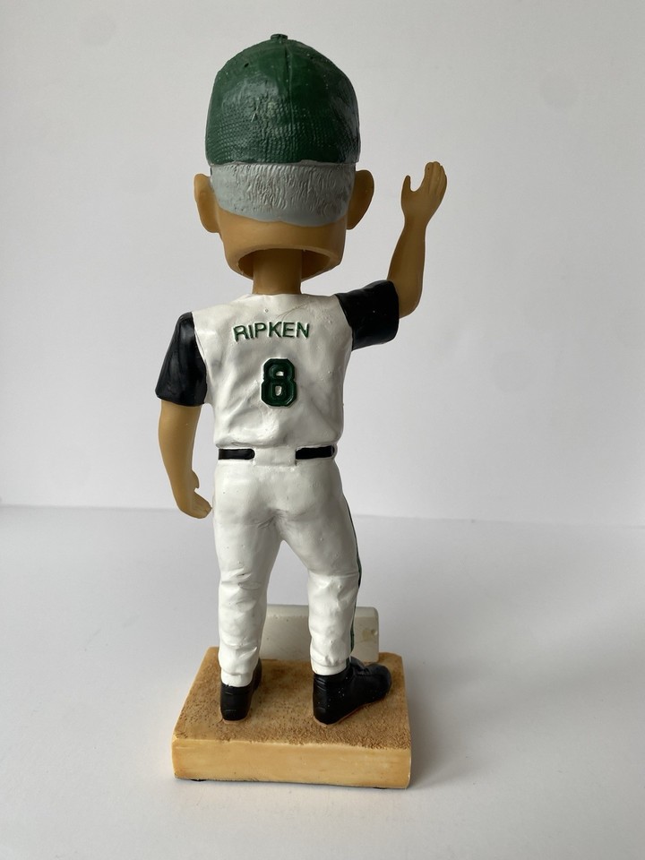 CAL RIPKEN JR Bobblehead SGA Season Ticketholders Augusta GA 7/27/2007 ...